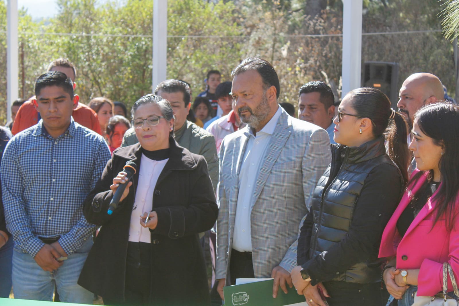 Inaugura Julio Arreola el comedor escolar del Cobaem de Cuanajo Inaugura Julio Arreola el comedor escolar del Cobaem de Cuanajo