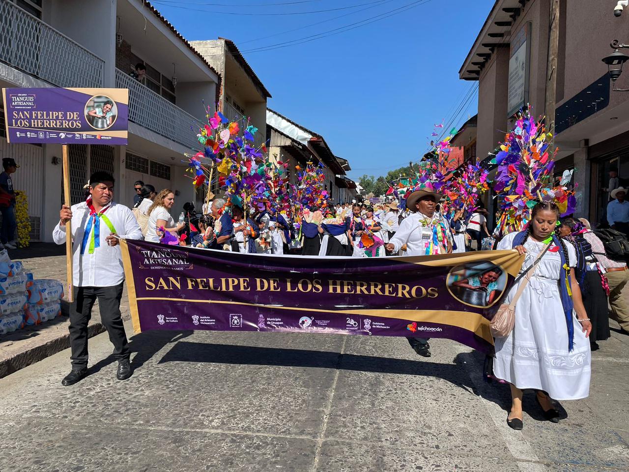 Inicia el Tianguis Artesanal de Domingo de Ramos en Uruapan - Quadratín ... Inicia el Tianguis Artesanal de Domingo de Ramos en Uruapan - Quadratín ...